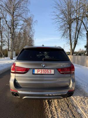 Grey BMW X5 2015 in Prienai, with an engine capacity of 0.00 L and mileage of 188 thousand km for 18999 €, photo 7 on AUTOMOTO.COM.LV