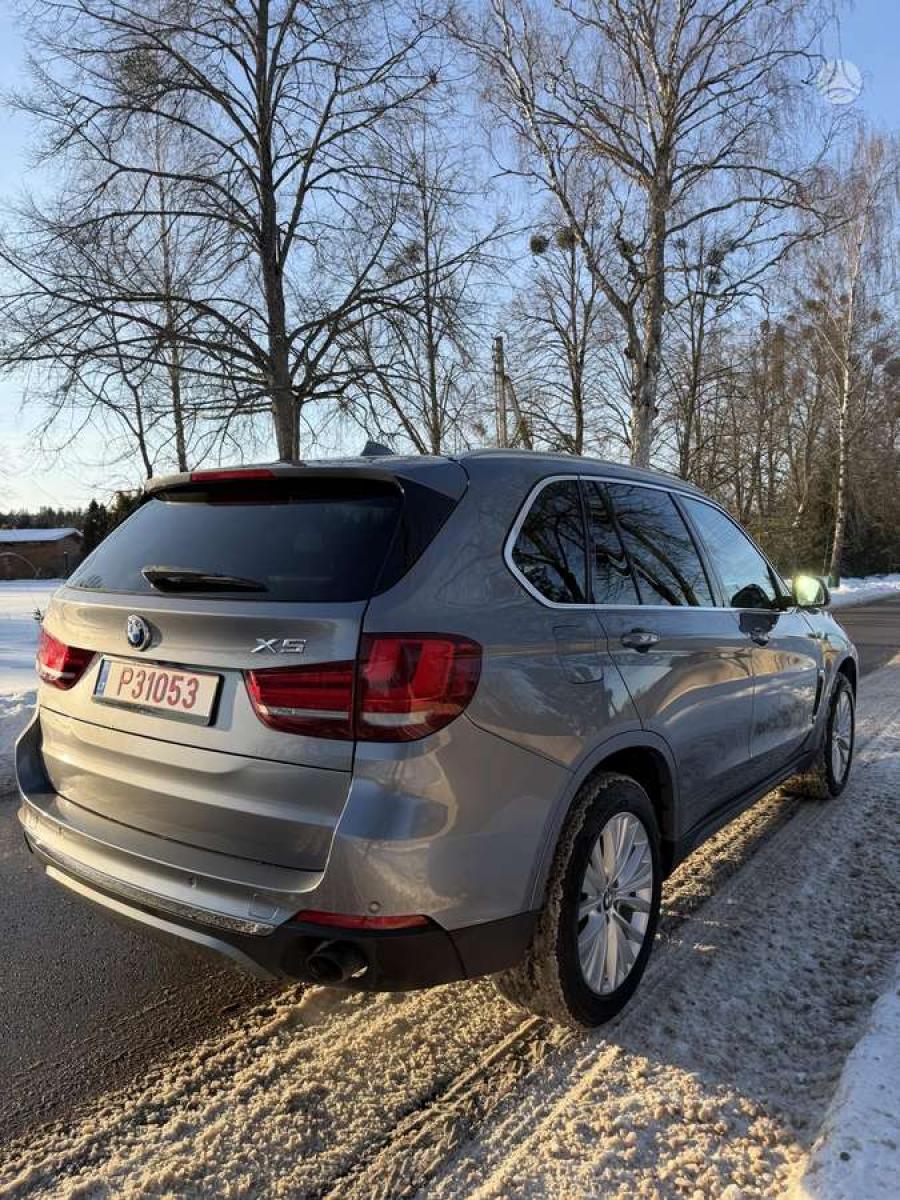 Grey BMW X5 2015 in Prienai, with an engine capacity of 0.00 L and mileage of 188 thousand km for 18999 €, photo 8 on AUTOMOTO.COM.LV