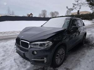 Grey BMW X5 2015 in Vilnius, with an engine capacity of 2.00 L and mileage of 260 thousand km for 10500 €, photo  on AUTOMOTO.COM.LV