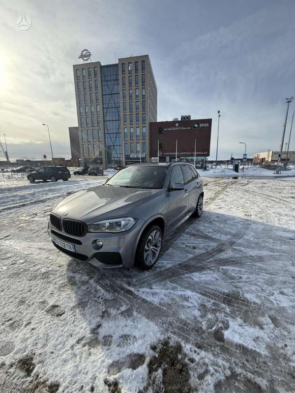 Grey BMW X5 2015 in Klaipeda, with an engine capacity of 2.99 L and mileage of 282 thousand km for 16700 €, photo 3 on AUTOMOTO.COM.LV