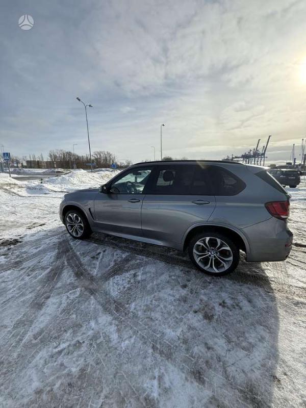 Grey BMW X5 2015 in Klaipeda, with an engine capacity of 2.99 L and mileage of 282 thousand km for 16700 €, photo 6 on AUTOMOTO.COM.LV