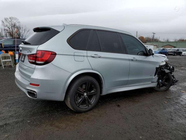 Pelēks BMW X5 2015 Alīta, ar dzinēja tilpumu 4.40 L un nobraukumu 149 tūkst. km par 12900 €, foto 4 vietnē AUTOMOTO.COM.LV