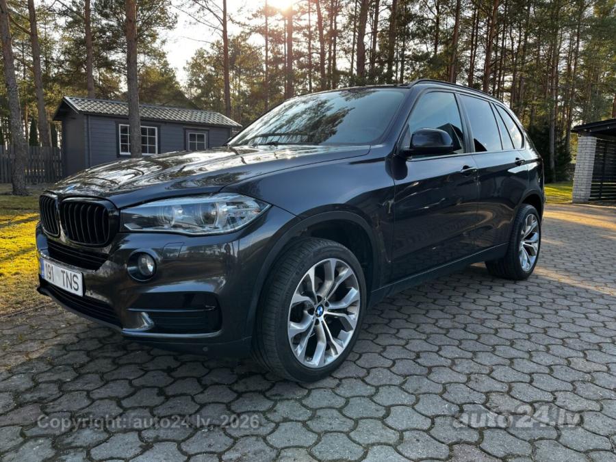 Grey BMW X5 2015 in Tallinn, with an engine capacity of 2.00 L and mileage of 244 thousand km for 17900 €, photo 1 on AUTOMOTO.COM.LV