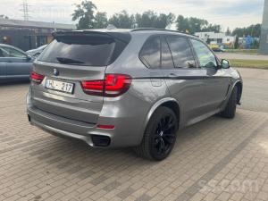 Pelēks BMW X5 2015 Rīga, ar dzinēja tilpumu 3.00 L un nobraukumu 276 tūkst. km par 24500 €, foto 2 vietnē AUTOMOTO.COM.LV
