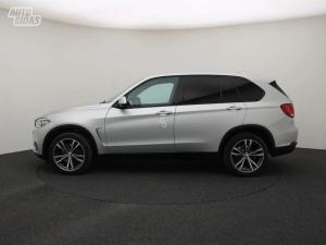Pelēks BMW X5 2015 Viļņa, ar dzinēja tilpumu 3.00 L un nobraukumu 286 tūkst. km par 17399 €, foto 6 vietnē AUTOMOTO.COM.LV