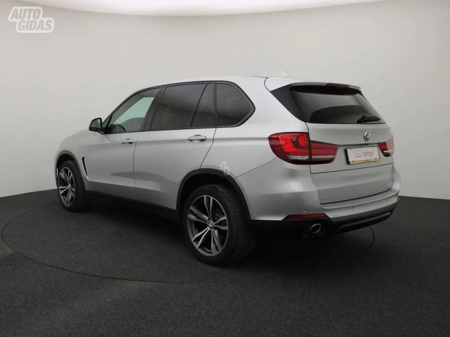 Pelēks BMW X5 2015 Viļņa, ar dzinēja tilpumu 3.00 L un nobraukumu 286 tūkst. km par 17399 €, foto 7 vietnē AUTOMOTO.COM.LV