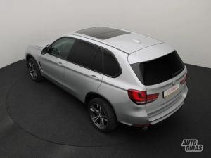 Pelēks BMW X5 2015 Viļņa, ar dzinēja tilpumu 3.00 L un nobraukumu 286 tūkst. km par 17399 €, foto 12 vietnē AUTOMOTO.COM.LV