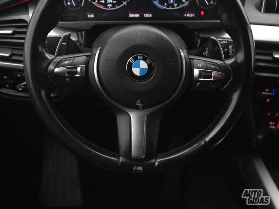 Pelēks BMW X5 2015 Viļņa, ar dzinēja tilpumu 3.00 L un nobraukumu 286 tūkst. km par 17399 €, foto 18 vietnē AUTOMOTO.COM.LV