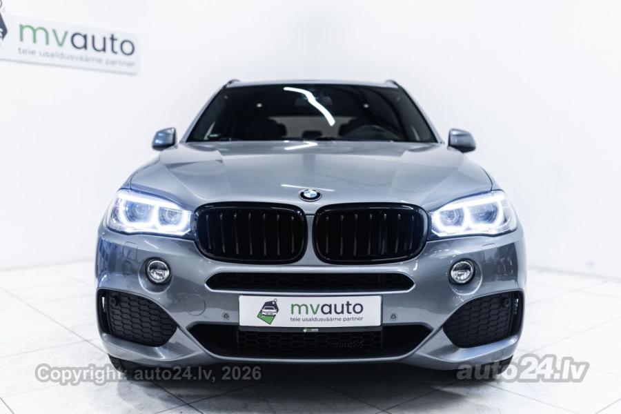 Grey BMW X5 2015 in Tallinn, with an engine capacity of 3.00 L and mileage of 278 thousand km for 18990 €, photo 4 on AUTOMOTO.COM.LV