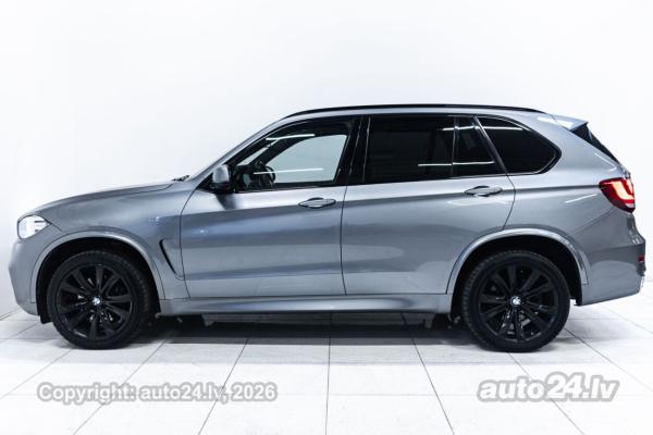 Pelēks BMW X5 2015 Tallina, ar dzinēja tilpumu 3.00 L un nobraukumu 278 tūkst. km par 18990 €, foto 9 vietnē AUTOMOTO.COM.LV