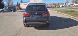 Grey BMW X5 2015 in Siauliai, with an engine capacity of 3.00 L and mileage of 247 thousand km for 13450 €, photo 3 on AUTOMOTO.COM.LV
