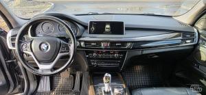 Grey BMW X5 2015 in Panevezys, with an engine capacity of 3.00 L and mileage of 303 thousand km for 14000 €, photo 8 on AUTOMOTO.COM.LV