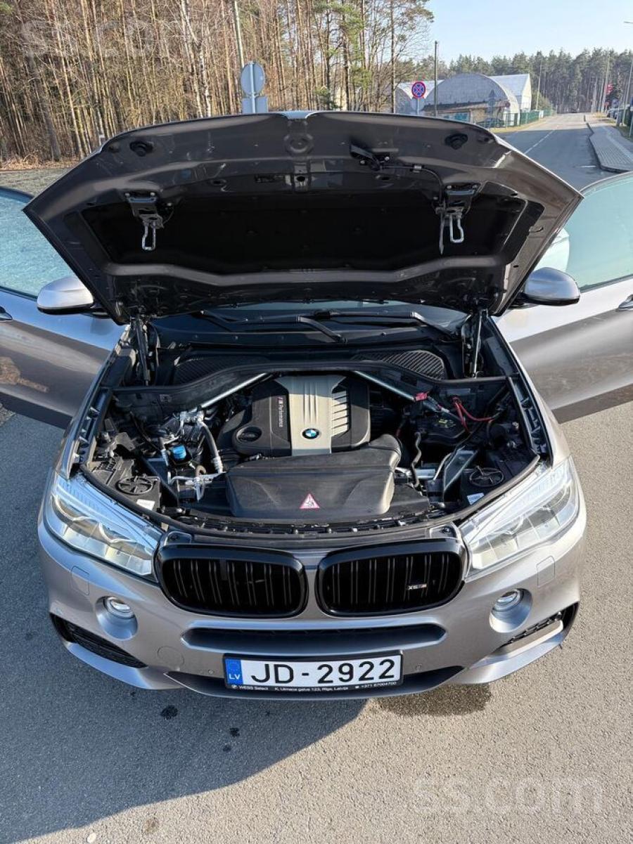 Grey BMW X5 2015 in Riga, with an engine capacity of 3.00 L and mileage of 207 thousand km for 22500 €, photo 11 on AUTOMOTO.COM.LV