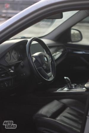 Grey BMW X5 2015 in Marijampole, with an engine capacity of 4.40 L and mileage of 232 thousand km for 12000 €, photo 6 on AUTOMOTO.COM.LV