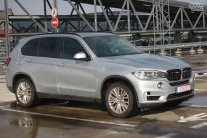 Grey BMW X5 2015 in Marijampole, with an engine capacity of 4.40 L and mileage of 232 thousand km for 12000 €, photo 11 on AUTOMOTO.COM.LV