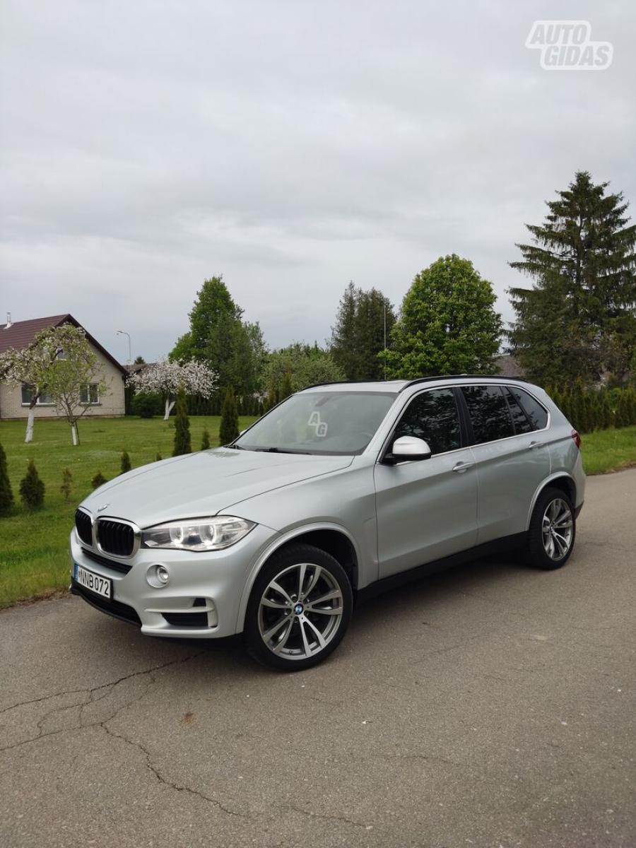 Grey BMW X5 2015 in Silute, with an engine capacity of 3.00 L and mileage of 252 thousand km for 16000 €, photo 1 on AUTOMOTO.COM.LV