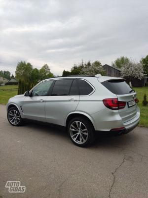 Grey BMW X5 2015 in Silute, with an engine capacity of 3.00 L and mileage of 252 thousand km for 16000 €, photo 4 on AUTOMOTO.COM.LV