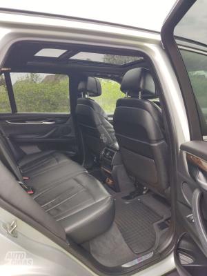 Grey BMW X5 2015 in Silute, with an engine capacity of 3.00 L and mileage of 252 thousand km for 16000 €, photo 10 on AUTOMOTO.COM.LV