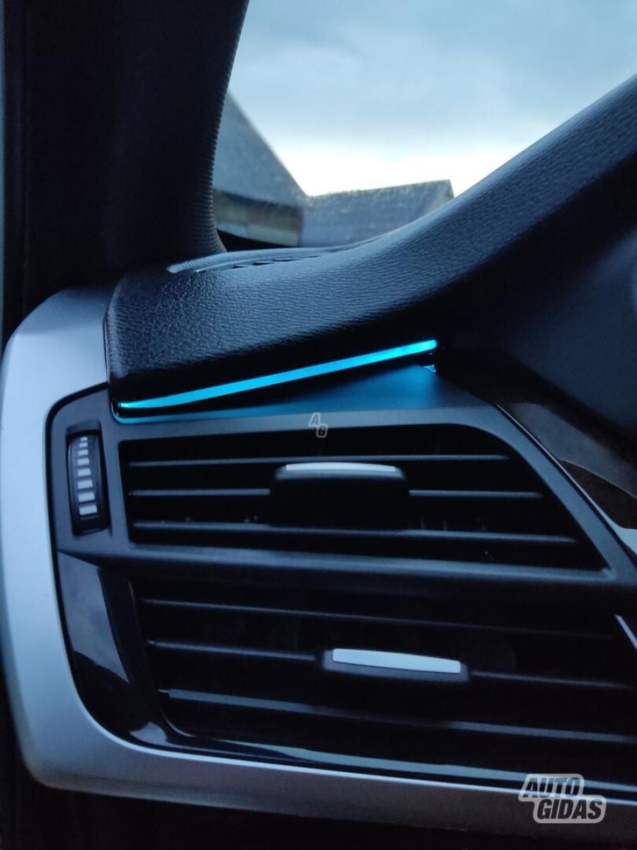 Grey BMW X5 2015 in Silute, with an engine capacity of 3.00 L and mileage of 252 thousand km for 16000 €, photo 14 on AUTOMOTO.COM.LV