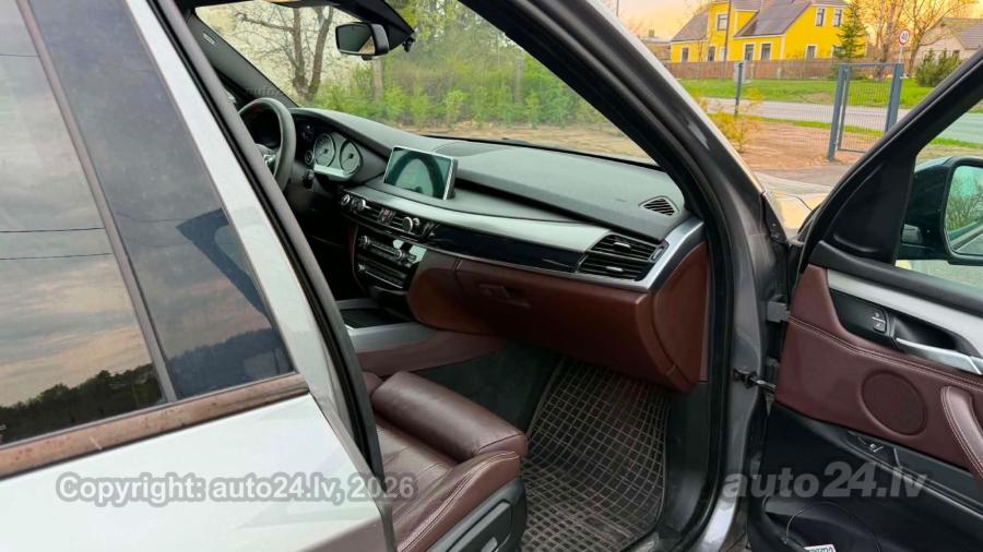 Серый БМВ Х5 2015 в Таллин, объемом двигателя 3.00 л и пробегом 312 тыс. км за 22000 €, фото 4 на AUTOMOTO.COM.LV