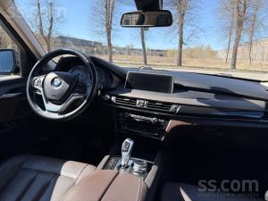 Pelēks BMW X5 2015 Rīga, ar dzinēja tilpumu 3.00 L un nobraukumu 173 tūkst. km par 17900 €, foto 16 vietnē AUTOMOTO.COM.LV