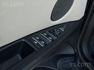 Pelēks BMW X5 2015 Rīga, ar dzinēja tilpumu 3.00 L un nobraukumu 215 tūkst. km par 18890 €, foto 18 vietnē AUTOMOTO.COM.LV