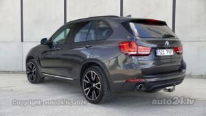Pelēks BMW X5 2015 Tartu, ar dzinēja tilpumu 3.00 L un nobraukumu 240 tūkst. km par 20995 €, foto 5 vietnē AUTOMOTO.COM.LV