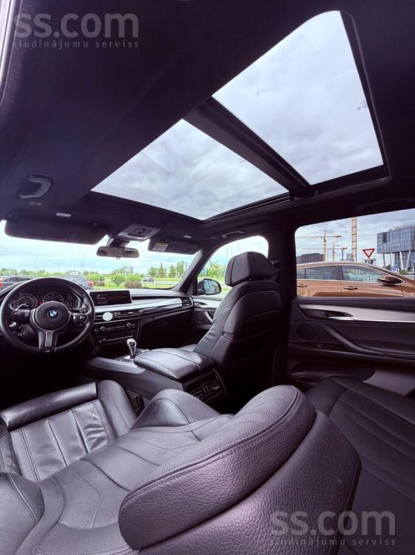 Grey BMW X5 2015 in Riga, with an engine capacity of 3.00 L and mileage of 291 thousand km for 22800 €, photo 7 on AUTOMOTO.COM.LV
