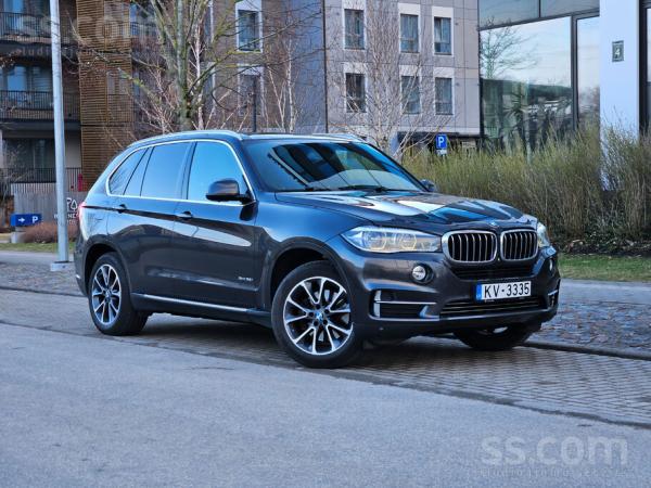 Grey BMW X5 2015 in Riga, with an engine capacity of 3.00 L and mileage of 244 thousand km for 23500 €, photo 2 on AUTOMOTO.COM.LV