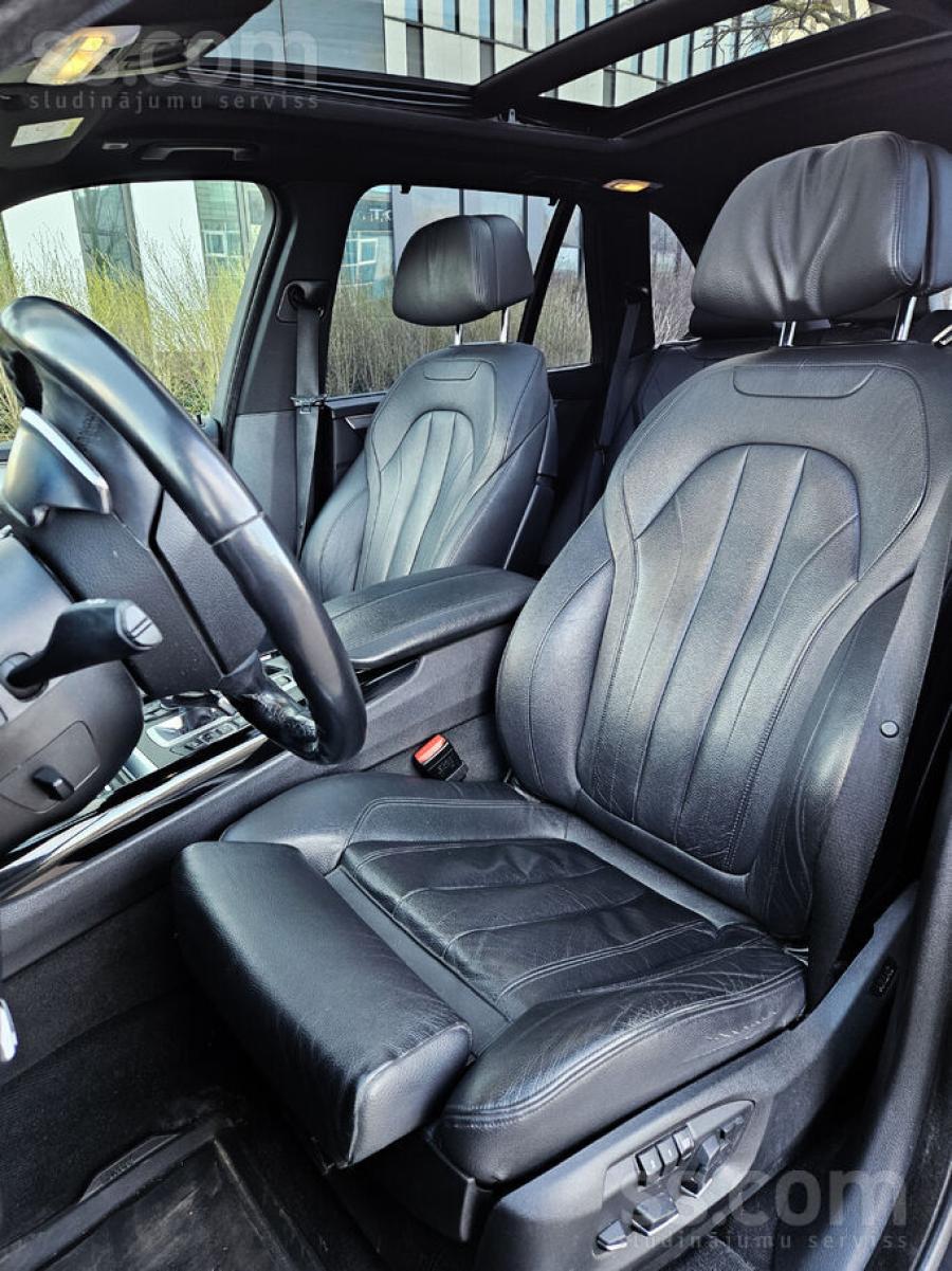 Grey BMW X5 2015 in Riga, with an engine capacity of 3.00 L and mileage of 244 thousand km for 23500 €, photo 9 on AUTOMOTO.COM.LV
