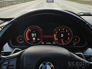 Grey BMW X5 2015 in Riga, with an engine capacity of 3.00 L and mileage of 244 thousand km for 23500 €, photo 15 on AUTOMOTO.COM.LV