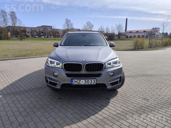 Pelēks BMW X5 2015 Jēkabpils, ar dzinēja tilpumu 3.00 L un nobraukumu 302 tūkst. km par 14800 €, foto 2 vietnē AUTOMOTO.COM.LV