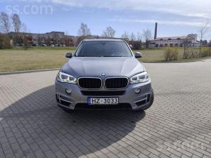 Pelēks BMW X5 2015 Jēkabpils, ar dzinēja tilpumu 3.00 L un nobraukumu 302 tūkst. km par 14800 €, foto 3 vietnē AUTOMOTO.COM.LV