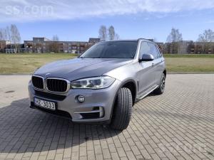 Pelēks BMW X5 2015 Jēkabpils, ar dzinēja tilpumu 3.00 L un nobraukumu 302 tūkst. km par 14800 €, foto 4 vietnē AUTOMOTO.COM.LV