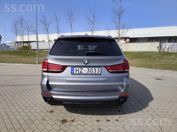 Pelēks BMW X5 2015 Jēkabpils, ar dzinēja tilpumu 3.00 L un nobraukumu 302 tūkst. km par 14800 €, foto 6 vietnē AUTOMOTO.COM.LV