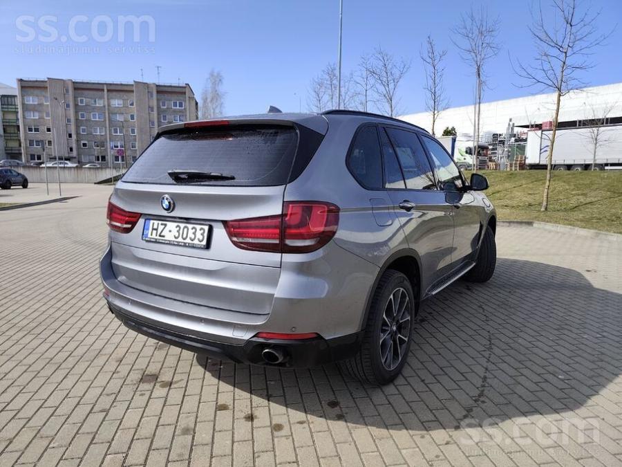 Pelēks BMW X5 2015 Jēkabpils, ar dzinēja tilpumu 3.00 L un nobraukumu 302 tūkst. km par 14800 €, foto 8 vietnē AUTOMOTO.COM.LV
