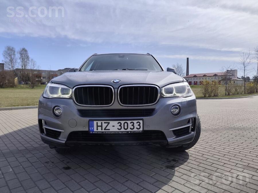 Pelēks BMW X5 2015 Jēkabpils, ar dzinēja tilpumu 3.00 L un nobraukumu 302 tūkst. km par 14800 €, foto 10 vietnē AUTOMOTO.COM.LV