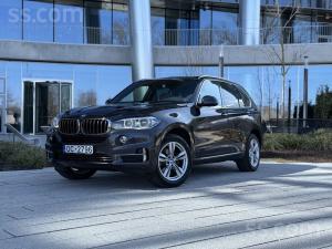 Grey BMW X5 2015 in Riga, with an engine capacity of 3.00 L and mileage of 211 thousand km for 23500 €, photo  on AUTOMOTO.COM.LV