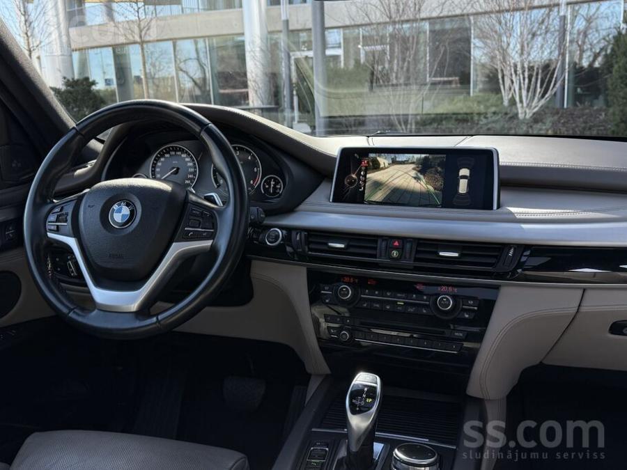 Pelēks BMW X5 2015 Rīga, ar dzinēja tilpumu 3.00 L un nobraukumu 211 tūkst. km par 23500 €, foto 8 vietnē AUTOMOTO.COM.LV