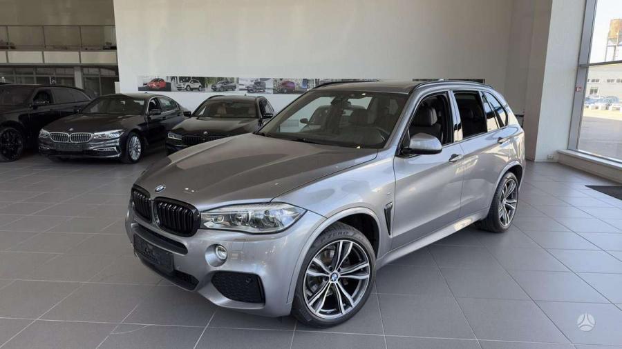 Grey BMW X5 2015 in Marijampole, with an engine capacity of 2.99 L and mileage of 247 thousand km for 23999 €, photo 1 on AUTOMOTO.COM.LV