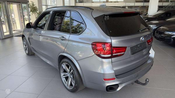 Grey BMW X5 2015 in Marijampole, with an engine capacity of 2.99 L and mileage of 247 thousand km for 23999 €, photo 8 on AUTOMOTO.COM.LV