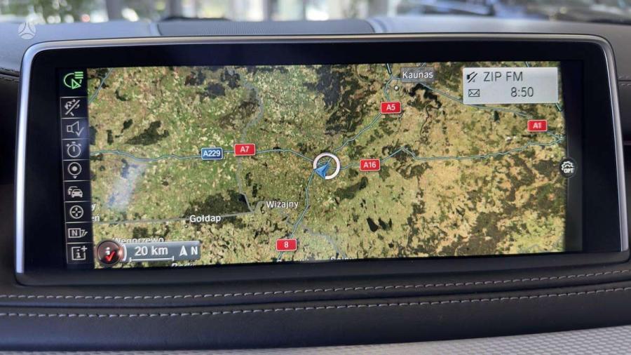 Grey BMW X5 2015 in Marijampole, with an engine capacity of 2.99 L and mileage of 247 thousand km for 23999 €, photo 34 on AUTOMOTO.COM.LV