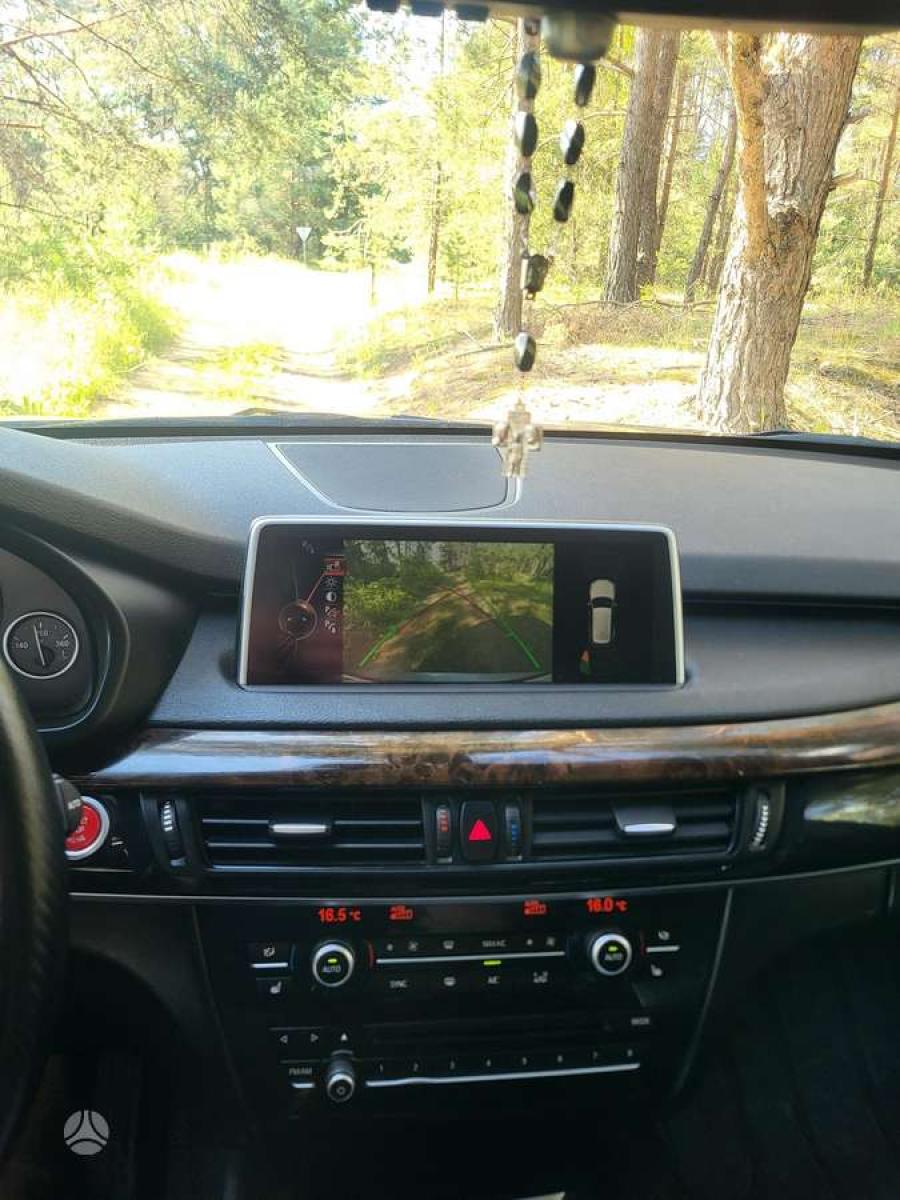Grey BMW X5 2015 in Kaunas, with an engine capacity of 2.98 L and mileage of 254 thousand km for 15000 €, photo 6 on AUTOMOTO.COM.LV