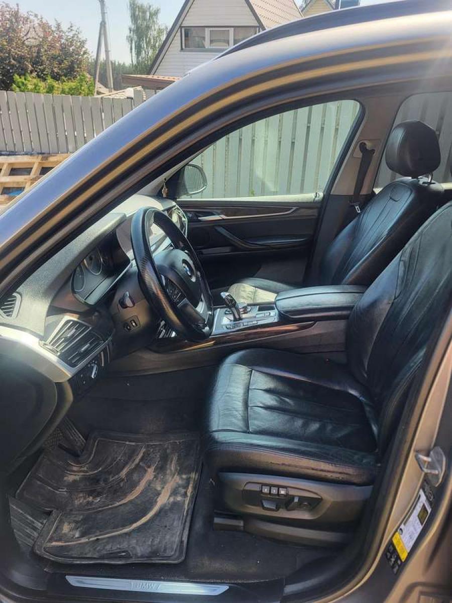 Grey BMW X5 2015 in Kaunas, with an engine capacity of 2.98 L and mileage of 254 thousand km for 15000 €, photo 10 on AUTOMOTO.COM.LV