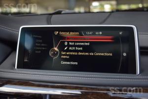 Grey BMW X5 2015 in Riga, with an engine capacity of 3.00 L and mileage of 181 thousand km for 19900 €, photo 7 on AUTOMOTO.COM.LV