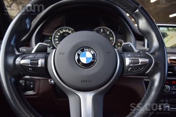Grey BMW X5 2015 in Riga, with an engine capacity of 3.00 L and mileage of 181 thousand km for 19900 €, photo 10 on AUTOMOTO.COM.LV