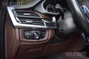 Grey BMW X5 2015 in Riga, with an engine capacity of 3.00 L and mileage of 181 thousand km for 19900 €, photo 12 on AUTOMOTO.COM.LV