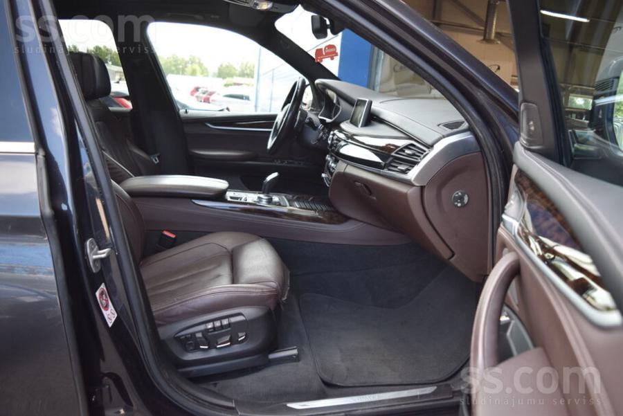 Grey BMW X5 2015 in Riga, with an engine capacity of 3.00 L and mileage of 181 thousand km for 19900 €, photo 13 on AUTOMOTO.COM.LV