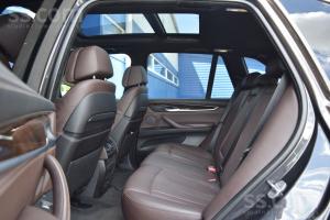 Grey BMW X5 2015 in Riga, with an engine capacity of 3.00 L and mileage of 181 thousand km for 19900 €, photo 14 on AUTOMOTO.COM.LV