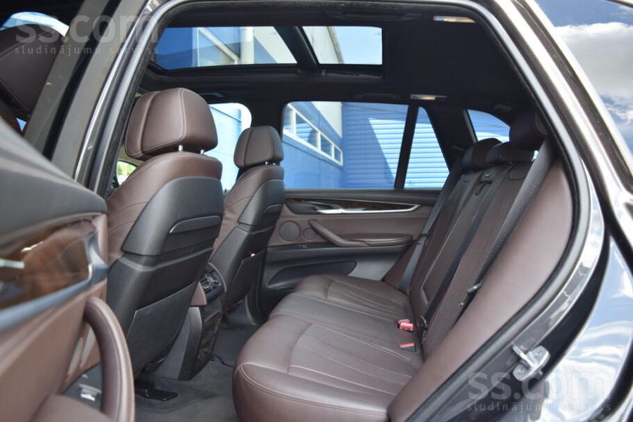 Grey BMW X5 2015 in Riga, with an engine capacity of 3.00 L and mileage of 181 thousand km for 19900 €, photo 14 on AUTOMOTO.COM.LV